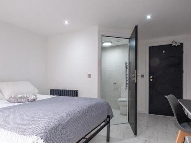 High Street, Lincoln, 9 Bedroom Terraced