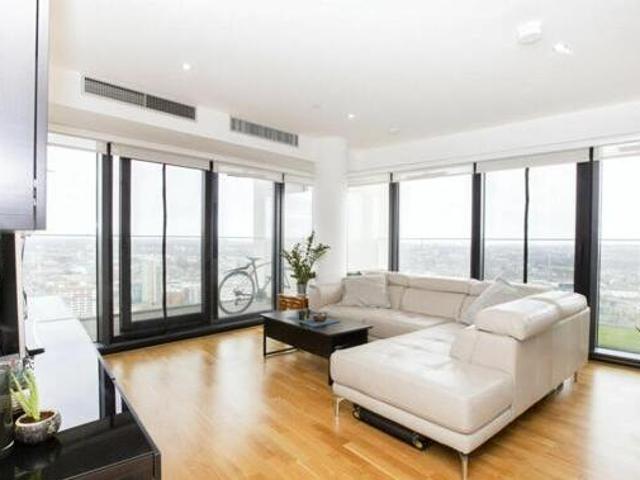 High Street, London, 3 Bedroom Flat
