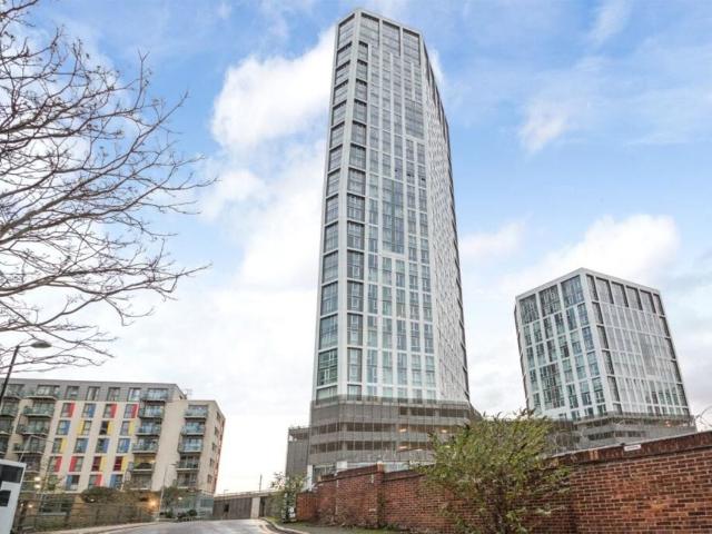 High Street, London E15, 1 bed flat to rent, £2,000 pcm | PrimeLocation