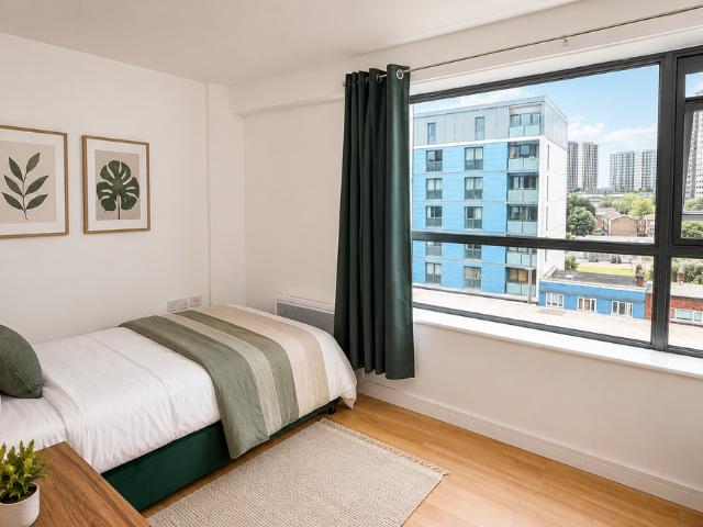 High Street, London E15, 2 bed flat to rent, £2,300 pcm | PrimeLocation