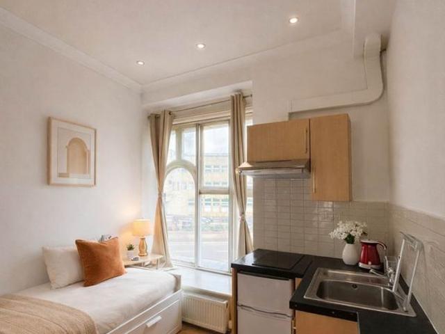 High Street, London W3, Studio to rent, £850 pcm | PrimeLocation