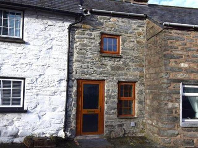 High Street, Llandrillo, 2 Bedroom Terraced