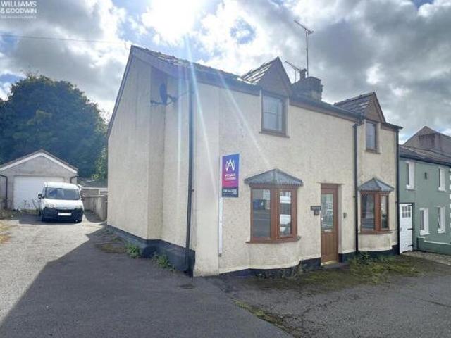 High Street, Llannerch y medd, 4 Bedroom End