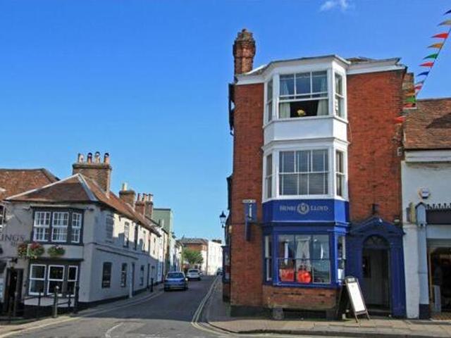 High Street, Lymington, 1 Bedroom Apartment