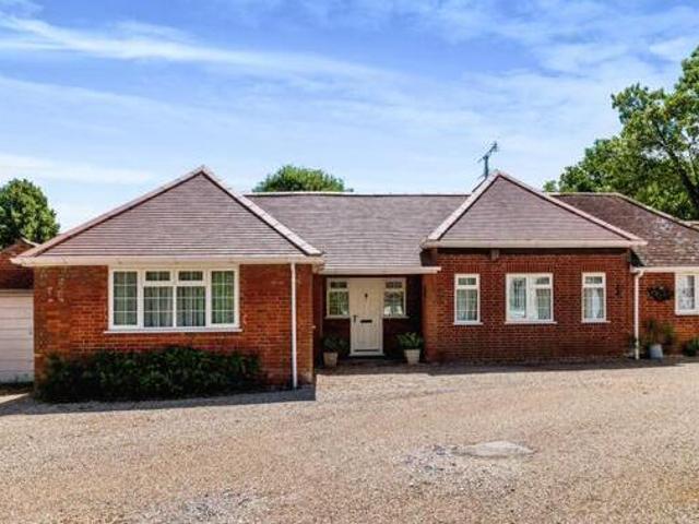 High Street, Lyndhurst, 1 Bedroom Bungalow