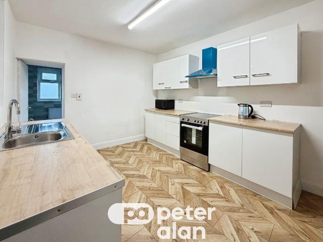 High Street, Maesteg CF34, 4 bed terraced house to rent, £950 pcm | PrimeLocation