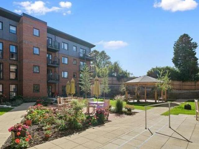 High Street, Magpie Court, Hanham, 1 Bedroom Apartment