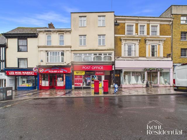 High Street, Maidstone ME14, 2 bed flat to rent, £1,050 pcm | PrimeLocation