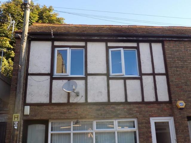 High Street, Minster On Sea, Sheerness ME12, Studio to rent, £675 pcm | PrimeLocation