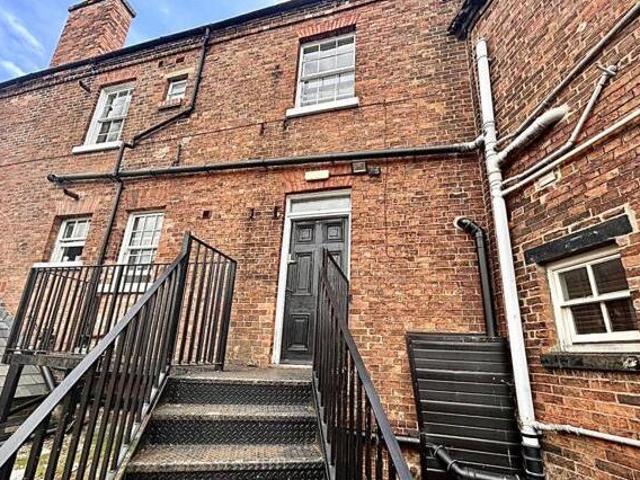 High Street, Nantwich, 2 Bedroom Flat