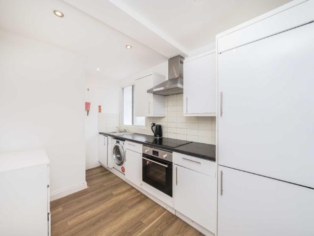High Street, New Malden, KT3, London