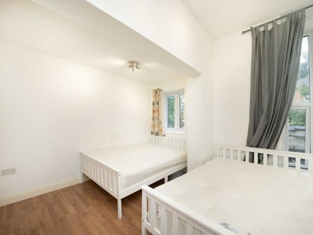 High Street, New Malden, KT3, London