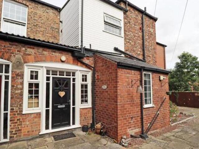 High Street, Norton, 1 Bedroom Flat