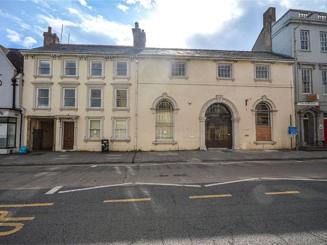 High Street, Old Town, Swindon, Wiltshire SN1, 2 bed flat to rent, £1,200 pcm | PrimeLocation