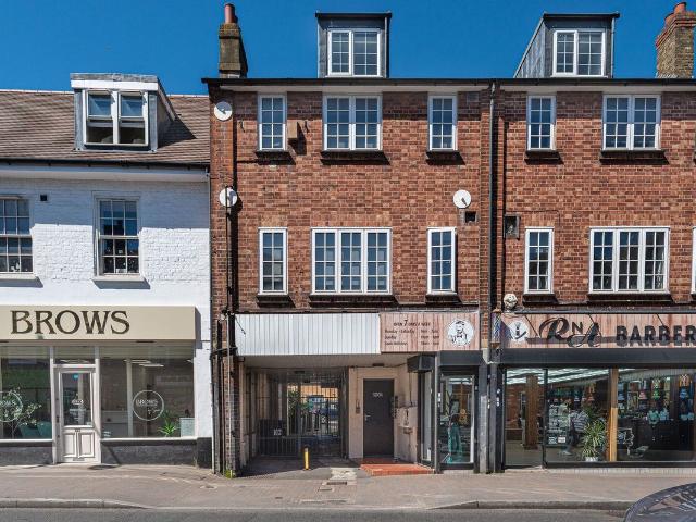 High Street, Orpington BR6, 2 bed flat to rent, £1,650 pcm | PrimeLocation