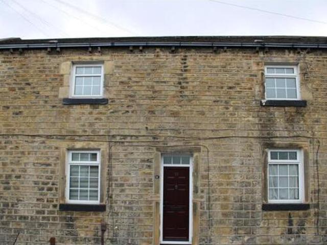 High Street, Paddock, 3 Bedroom House