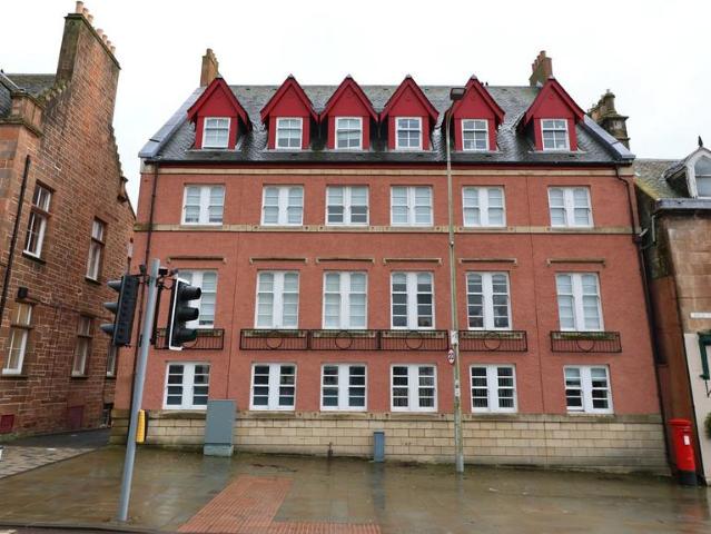 High Street, Penicuik, EH26 2 bed apartment to rent £1,050 pcm £242 pw