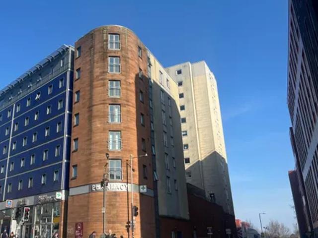 High Street Pharmacy, 128 High Street, Glasgow, G1 1PU, United Kingdom | 1 bed apartment for rent #165354055 | Rentberry