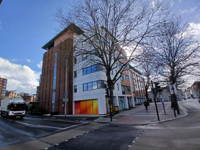 High Street, Poole BH15 2 bed apartment to rent £1,195 pcm £276 pw