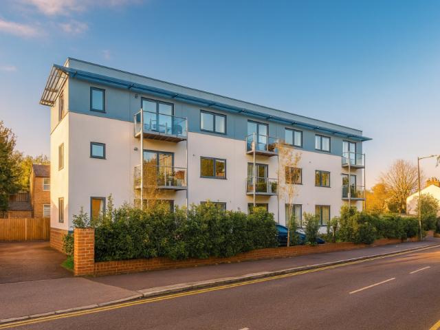 High Street, Ramsgate CT11, 3 bed flat to rent, £1,275 pcm | PrimeLocation