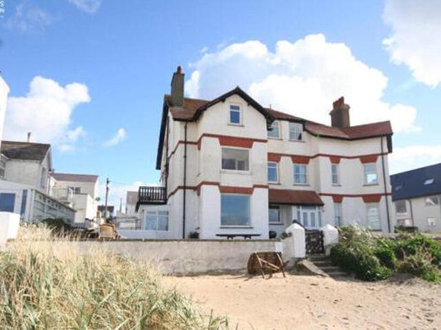 High Street, Rhosneigr, 3 Bedroom Flat