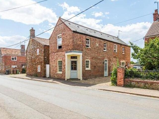 High Street, Ringstead, 3 Bedroom Cottage