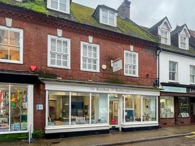 High Street, Ringwood, High Street Retail
