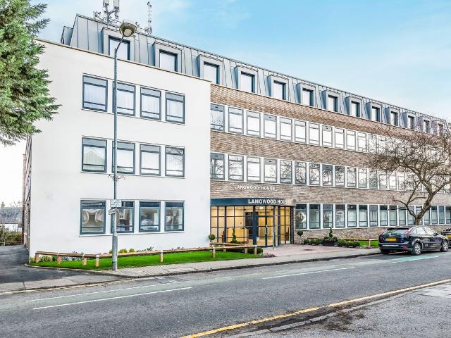 High Street, Rickmansworth, Hertfordshire WD3, 1 bed flat to rent, £1,325 pcm | PrimeLocation