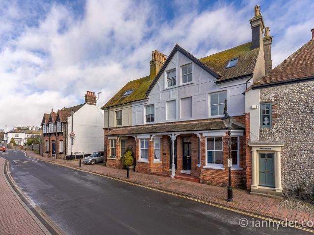 High Street, Rottingdean, Brighton BN2, 3 bed terraced house to rent, £2,500 pcm | PrimeLocation