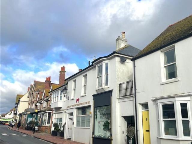 High Street, Rottingdean, Brighton BN2, 2 bed flat to rent, £1,250 pcm | PrimeLocation