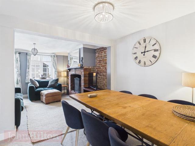 High Street, Rottingdean, Brighton BN2, 4 bed terraced house to rent, £2,600 pcm | PrimeLocation