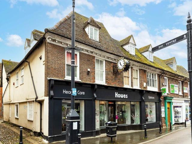High Street, Royston, Hertfordshire SG8, 2 bed maisonette to rent, £1,200 pcm | PrimeLocation