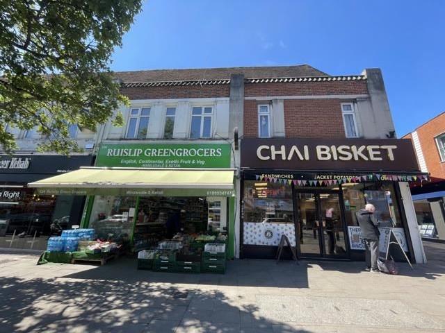 High Street, Ruislip HA4, 2 bed flat to rent, £1,500 pcm | PrimeLocation