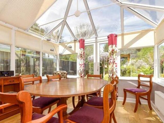 High Street, Ryde, 4 Bedroom Detached