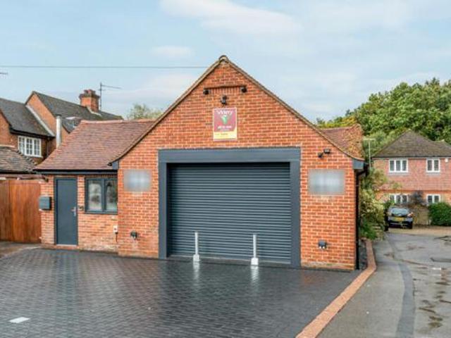 High Street, Sandhurst, Detached House For