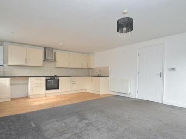 High Street, Saxmundham, 3 Bedroom End