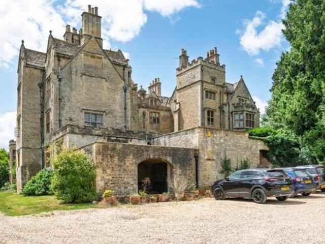 High Street, Shipton under wychwood, 2 Bedroom Apartment