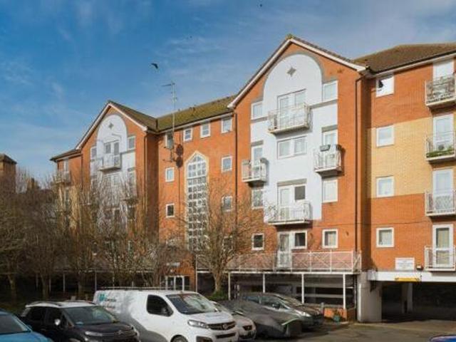 High Street, Silvanus House Fortuna Court High Street, 1 Bedroom Flat