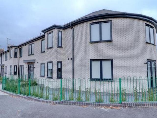 High Street South, Dunstable, 2 Bedroom Apartment