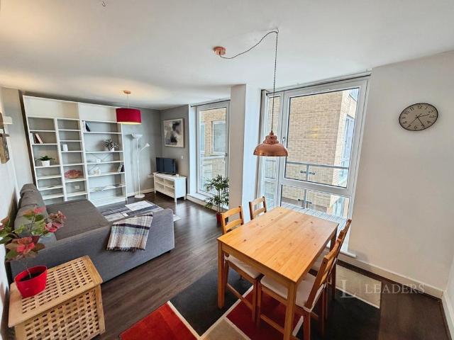 High Street, Southampton, SO14 1 bed flat to rent £1,000 pcm £231 pw