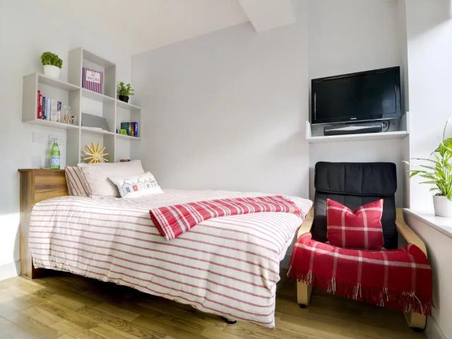 High Street, Southampton Student Accommodation | Amber