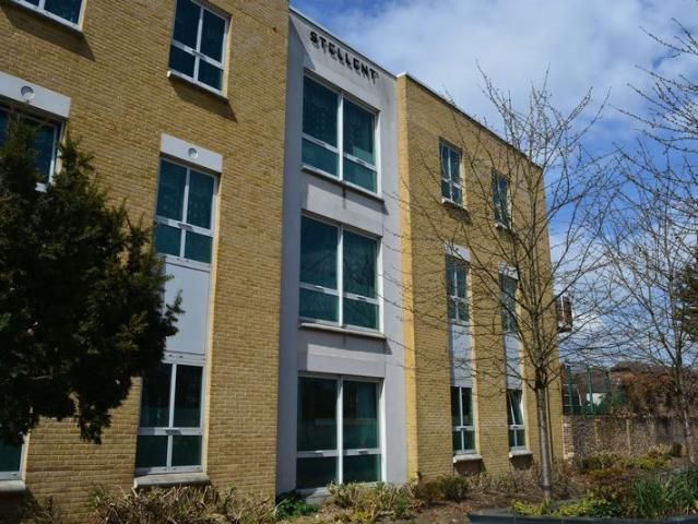 High Street, Slough SL1, Studio to rent, £975 pcm | PrimeLocation