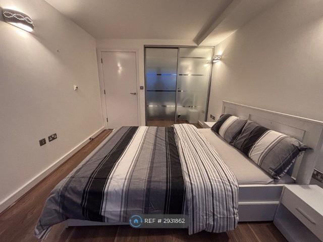 High Street, Slough SL1, 1 bed flat to rent, £1,200 pcm | PrimeLocation