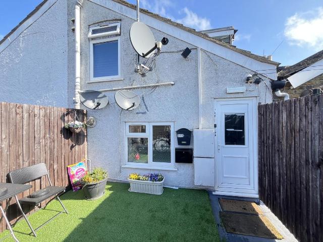 High Street, Snodland, Kent ME6, 1 bed flat to rent, £1,100 pcm | PrimeLocation
