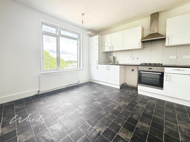High Street, Swanley BR8, 2 bed flat to rent, £1,300 pcm | PrimeLocation