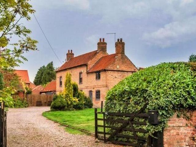High Street, Swinderby, 5 Bedroom Farm