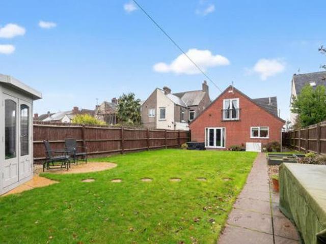 High Street, Stonebroom, 5 Bedroom Detached