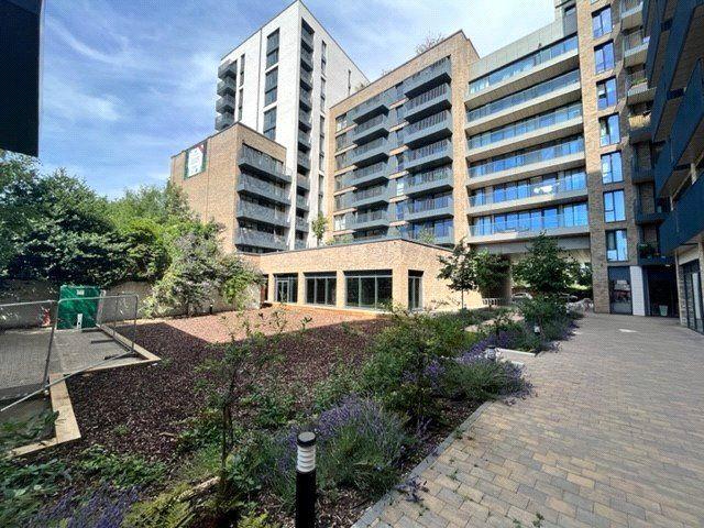 High Street, Staines Upon Thames, Surrey TW18, 1 bed flat to rent, £1,550 pcm | PrimeLocation