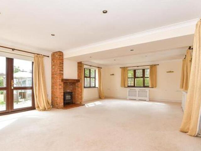 High Street, Staplehurst, 4 Bedroom Detached