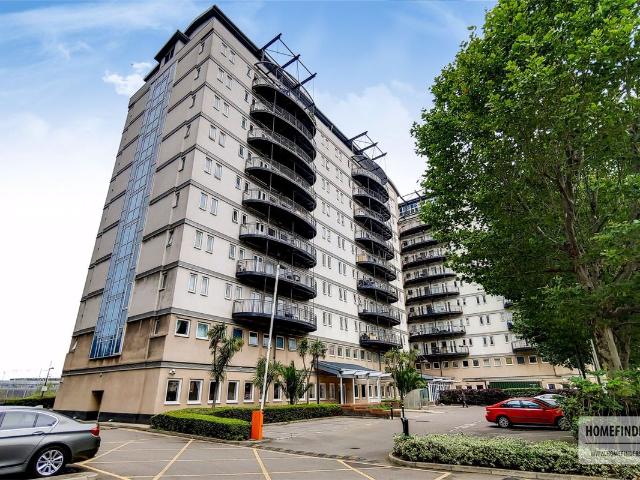 High Street, Stratford E15, 1 bed flat to rent, £1,600 pcm | PrimeLocation